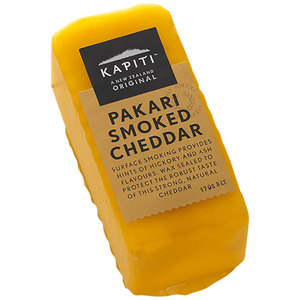 Kapiti Hard Cheese Pakari Smoked Cheddar Reviews - Black Box