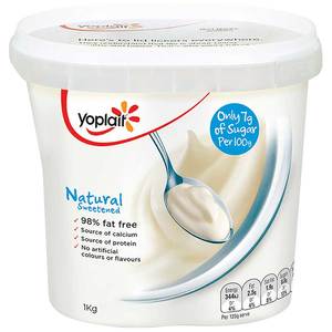 Yoplait Yoghurt Tub Natural Sweetened Reviews - Black Box