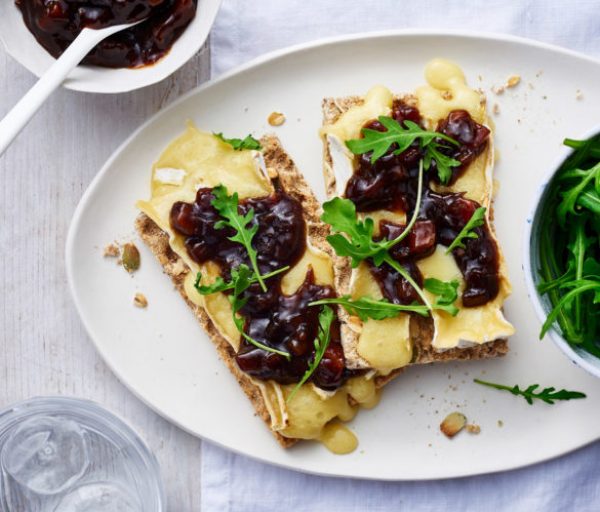 Melted Brie, Chunky Pickle and Rocket Ryvita - Black Box Product Reviews