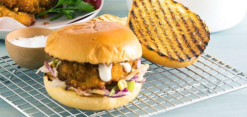 Super Crispy Southern-Style Chicken Burger - Black Box Product Reviews