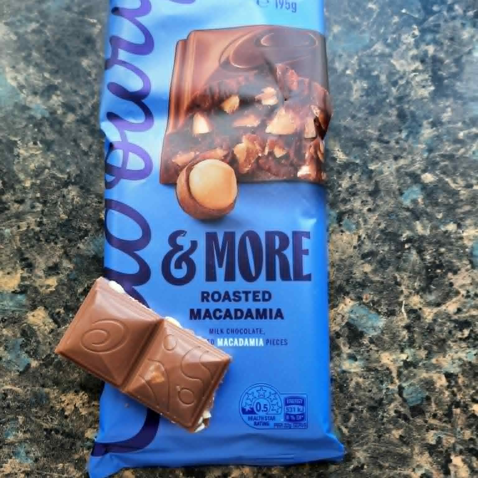 Cadbury &More Roasted Macadamia 195G Reviews - Black Box